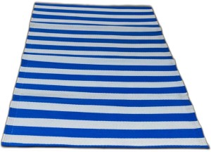 Memuka Royal Blue, White Polypropylene Carpet | Makro