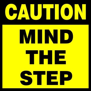 sign Mind the step 29cm x 29cm Emergency Sign | Makro