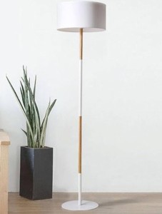 Nova Column Floor Lamp | Makro