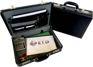 Tosca Executive Briefcase With Expander Overnighter & Briefcase - 18 ...
