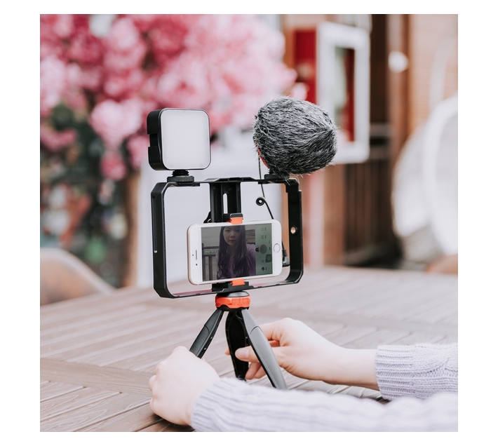 YELANGU Phone Vlogging Kit with Tripod Grip | Makro