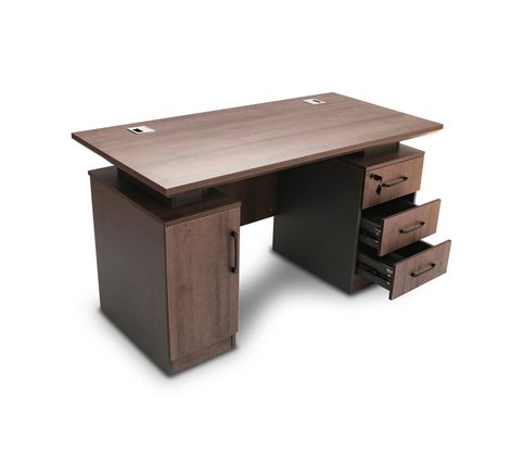 Morey Computer Desk | Makro